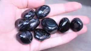 Hypersthene: The Only Guide You Need - Gemstonist