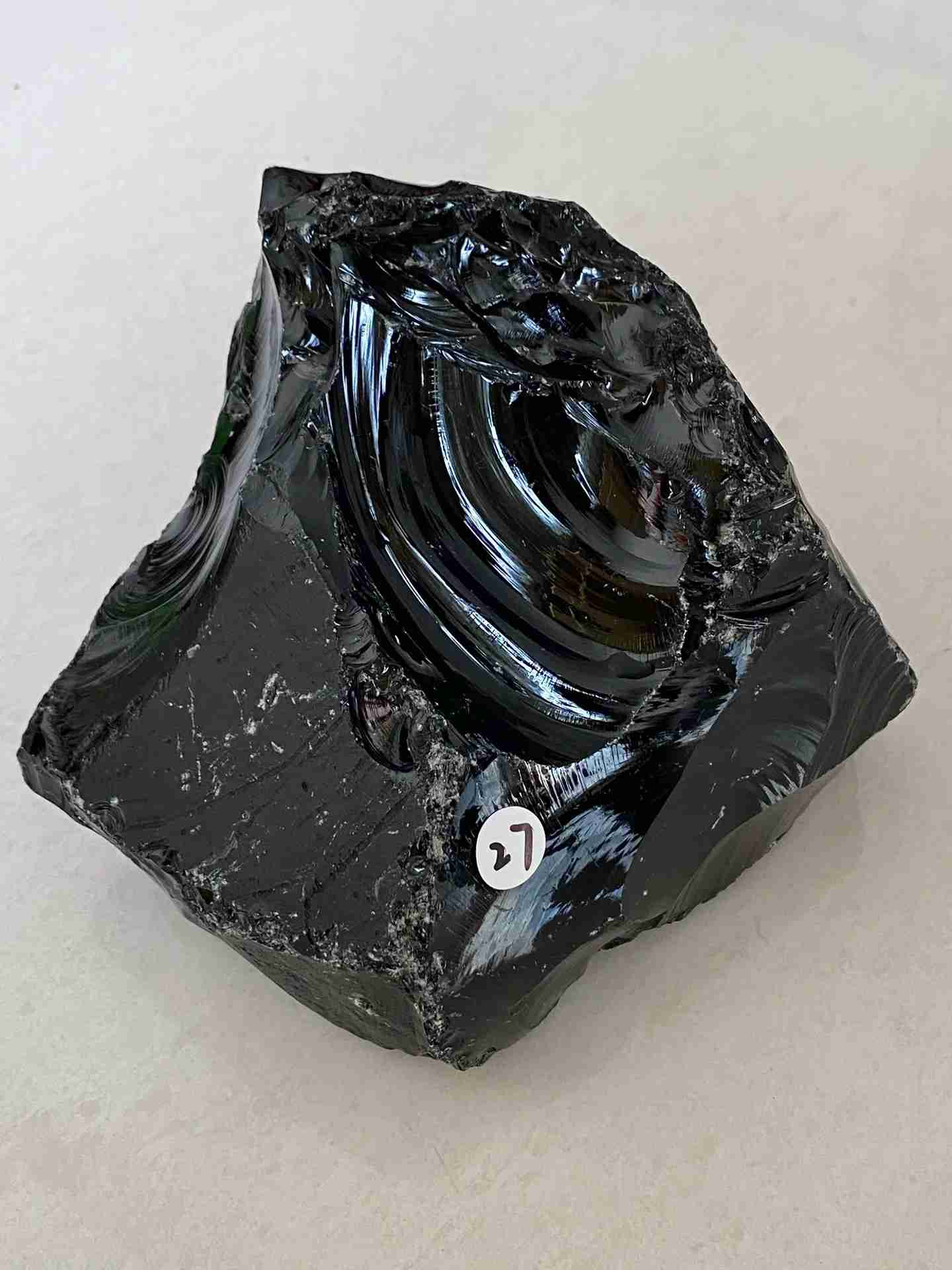 Black Obsidian: Meaning, Properties & Uses - Gemstonist